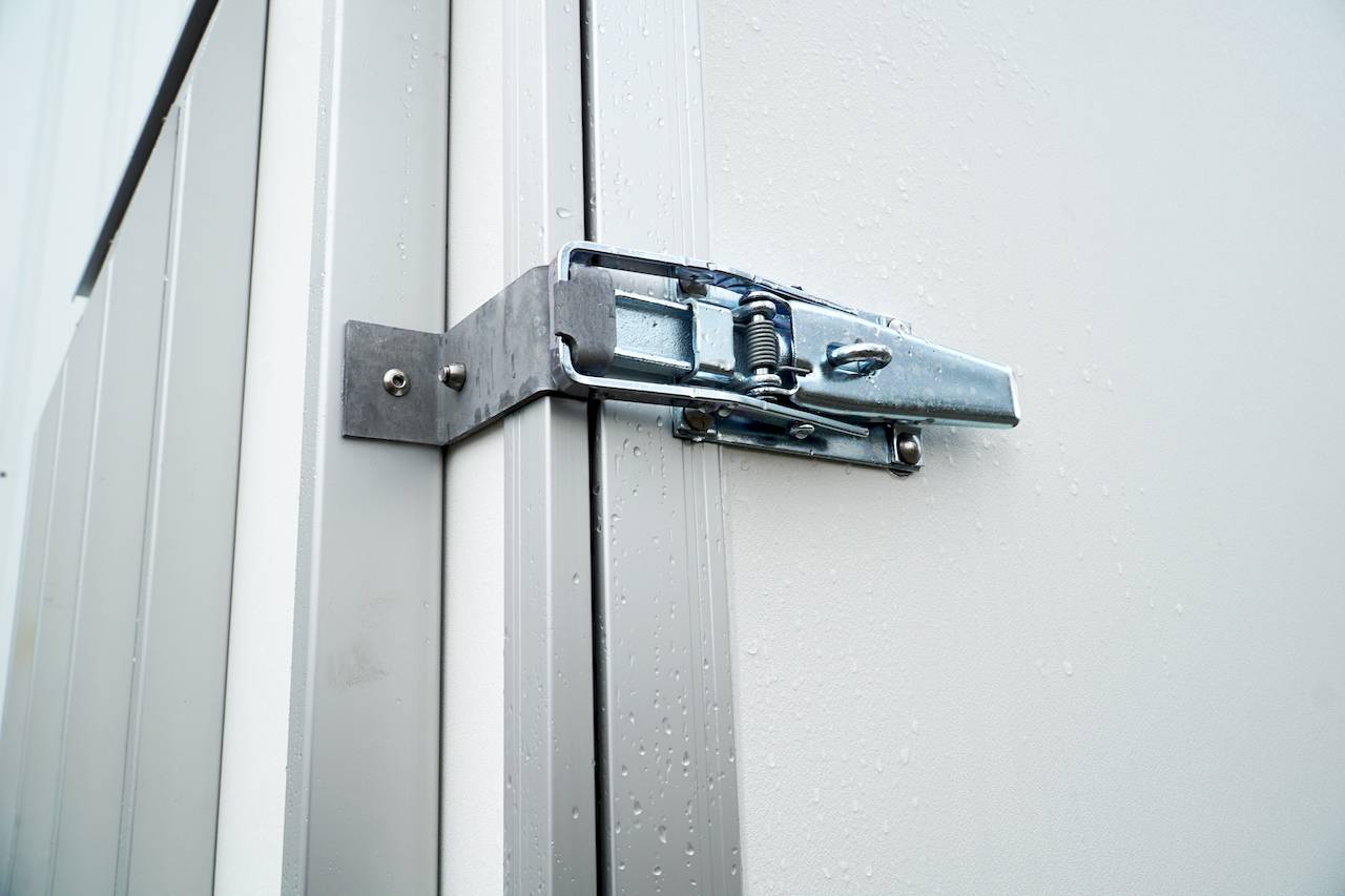 Hapert Sapphire L-2 300x180x210cm 2700kg | Rampe | Kofferanhänger | Anhänger-Zentrum BAUMANN